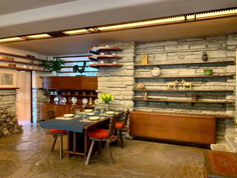 Analysis of Fallingwater House by Frank Lloyd Wright - Archeetect