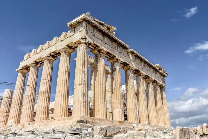 Parthenon of Athens in Acropolis | Facts & Architecture - Archeetect