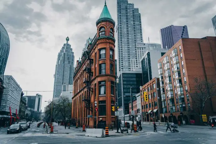 20 Most Famous Buildings in Canada - Archeetect
