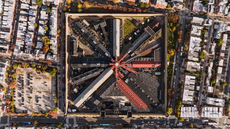 20 Most Famous Buildings in Philadelphia - Archeetect