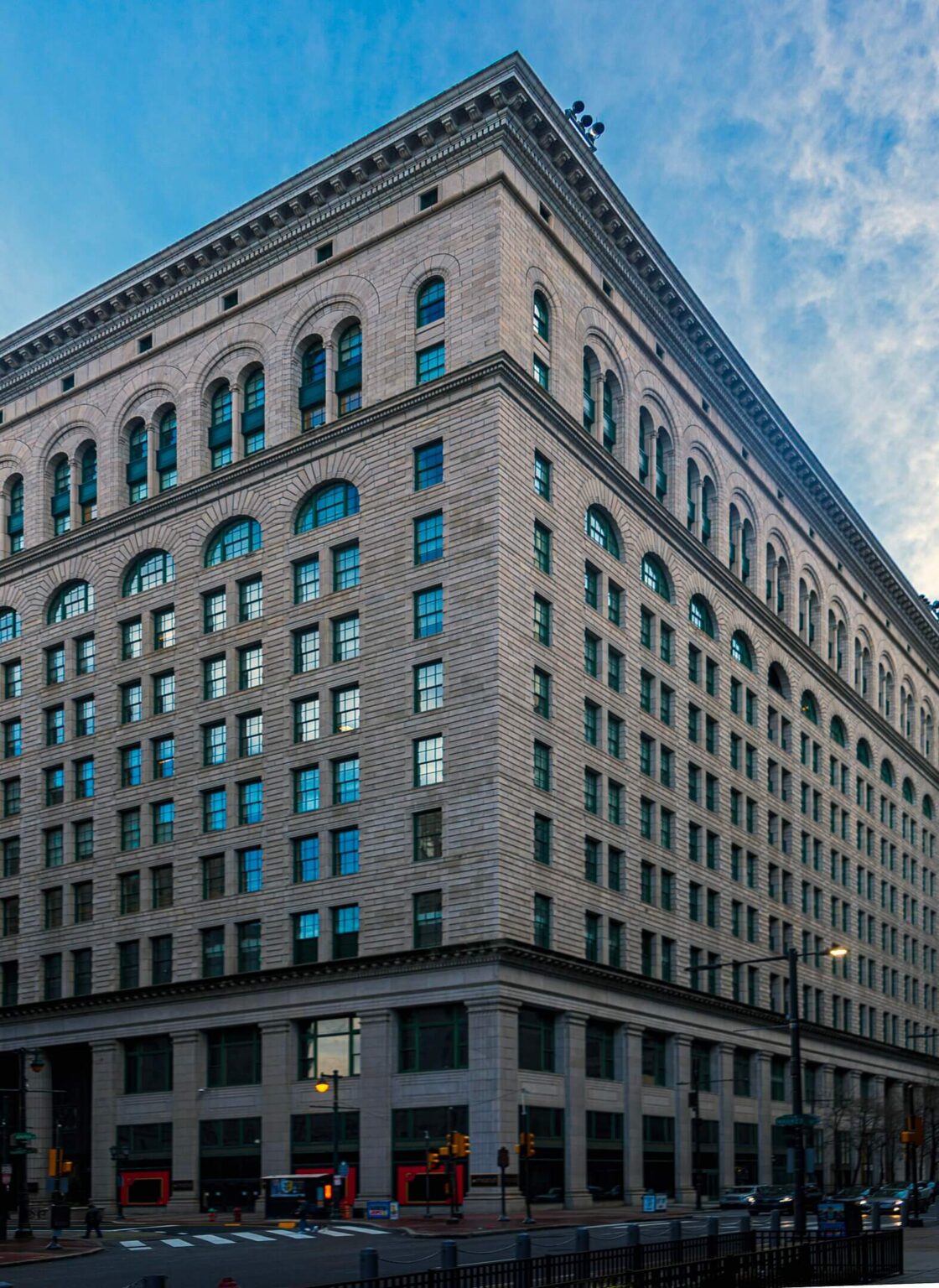 20 Most Famous Buildings in Philadelphia - Archeetect