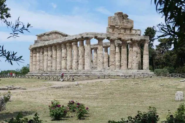 Peripteral Temple in Ancient Greek Architecture - Archeetect